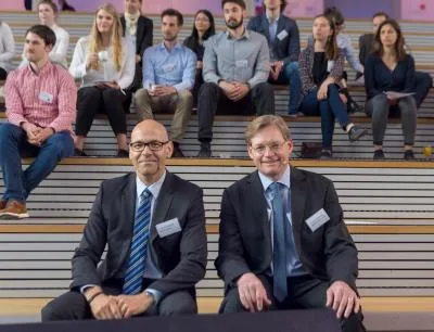 Amgen fördert 45 Nachwuchswissenschaftler